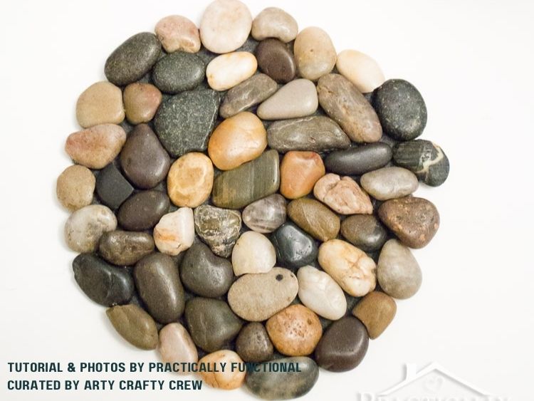 12 Amazing Crafts With Rocks And Pebbles For Your Garden - Arty Crafty Crew