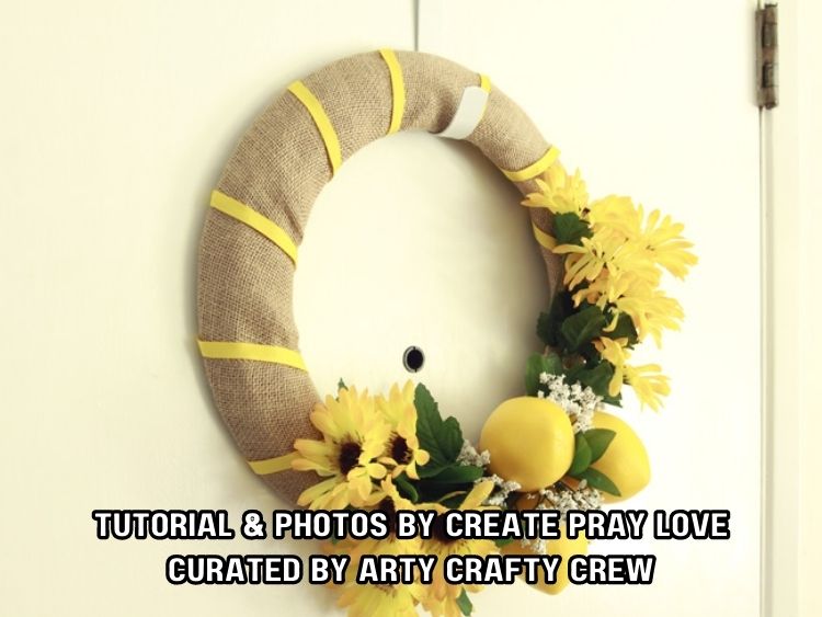 Brighten Up Any Door with These 10 Summer Wreath DIY Projects - Arty ...
