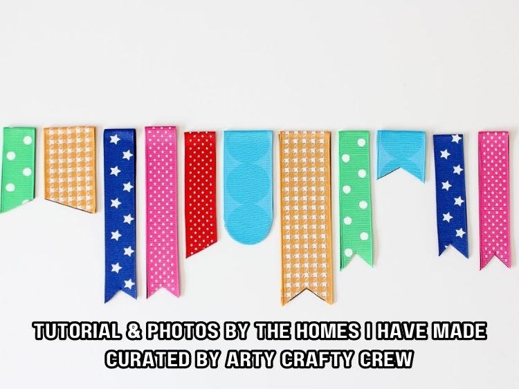 Make Reading More Fun With These 11 DIY Bookmark Ideas - Arty Crafty Crew